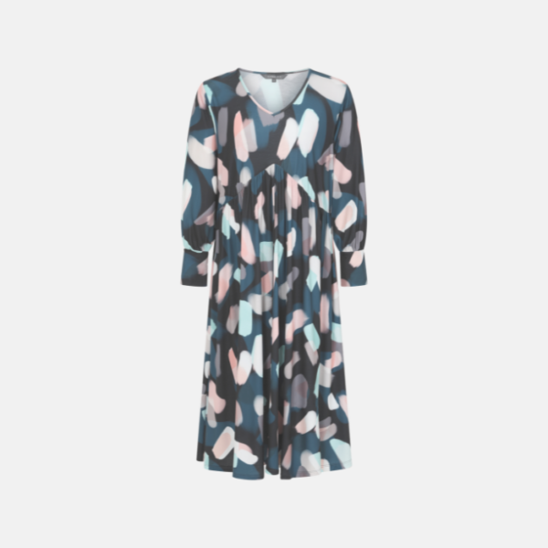 Discover Trendy Plus Size Clothing at One Six London